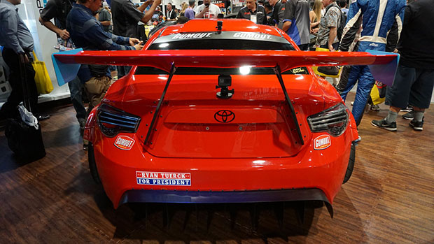 Gumout Toyota GT4586 ลงเครื่อง Ferrari 570 แรงม้า โชว์ตัว SEMA 2016
