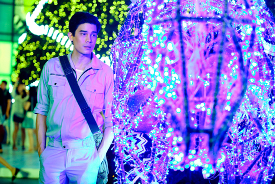 ไอซ์-ซันนี่ ซึ้งจัด บรรยากาศเป็นใจ ใน MV เพลง Walk You Home