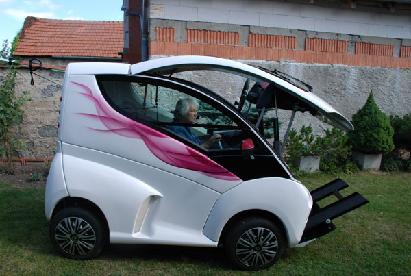 Elbee รถยนต์จิ๋วสำหรับผู้ใช้วีลแชร์